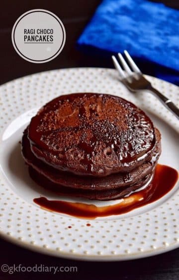 Ragi Chocolate Pancakes Recipe for Toddlers and Kids | Eggless Ragi ...